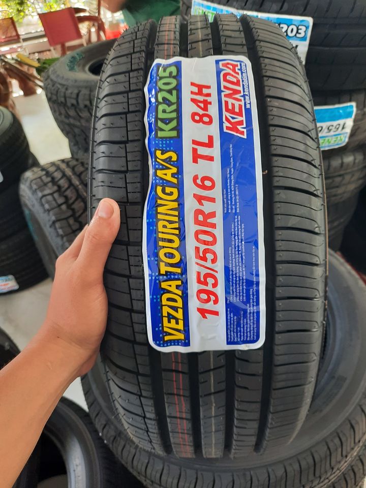 TƯ VẤN : Địa chỉ thay lốp xe Ford Fiesta giá tốt - uy tín ở Biên Hoà Đồng Nai.